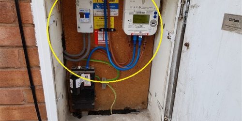 Checking Condition Of Meter Tails - Full EICR Guide 2022